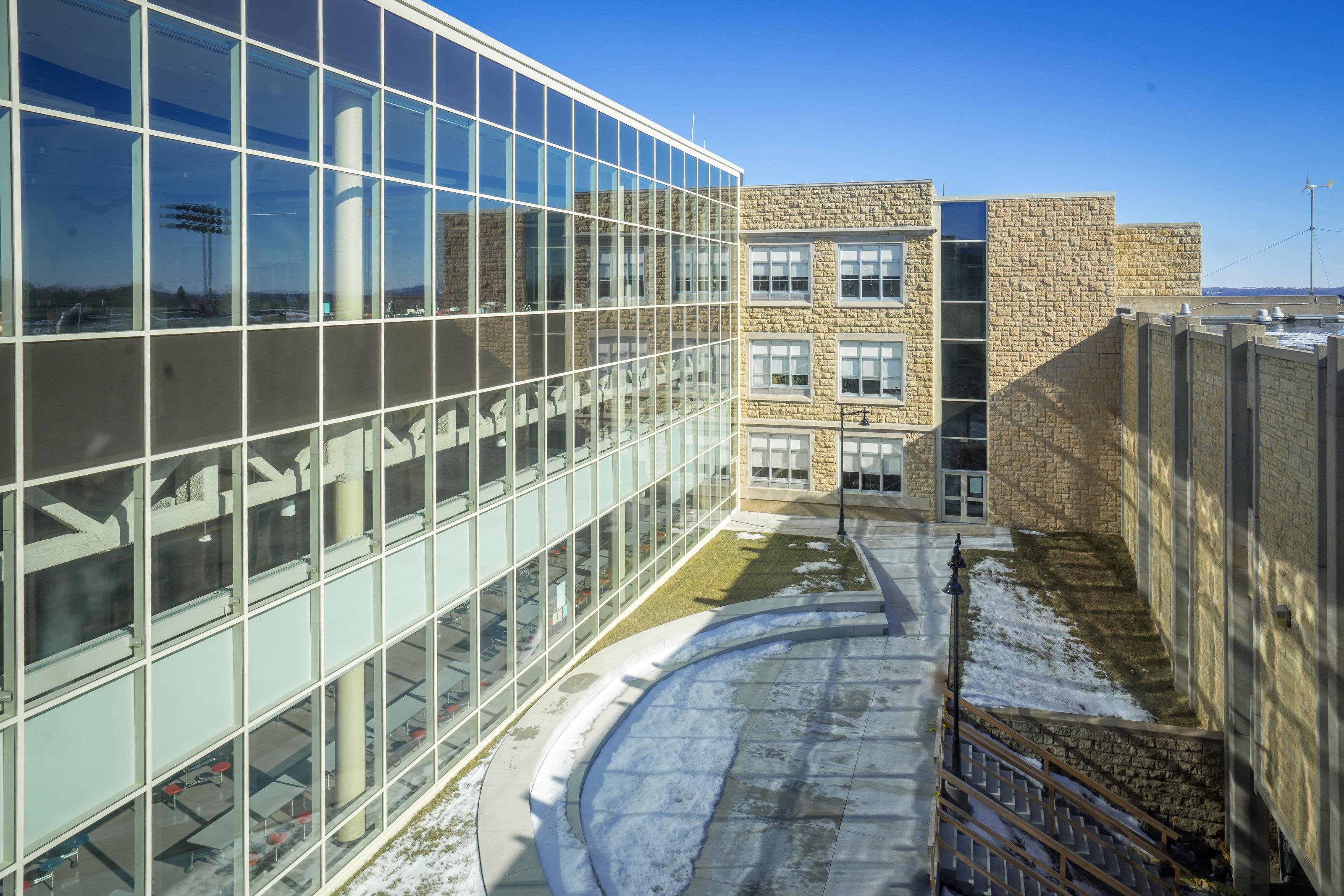 Dubuque Senior High School | Wold Architects & Engineers