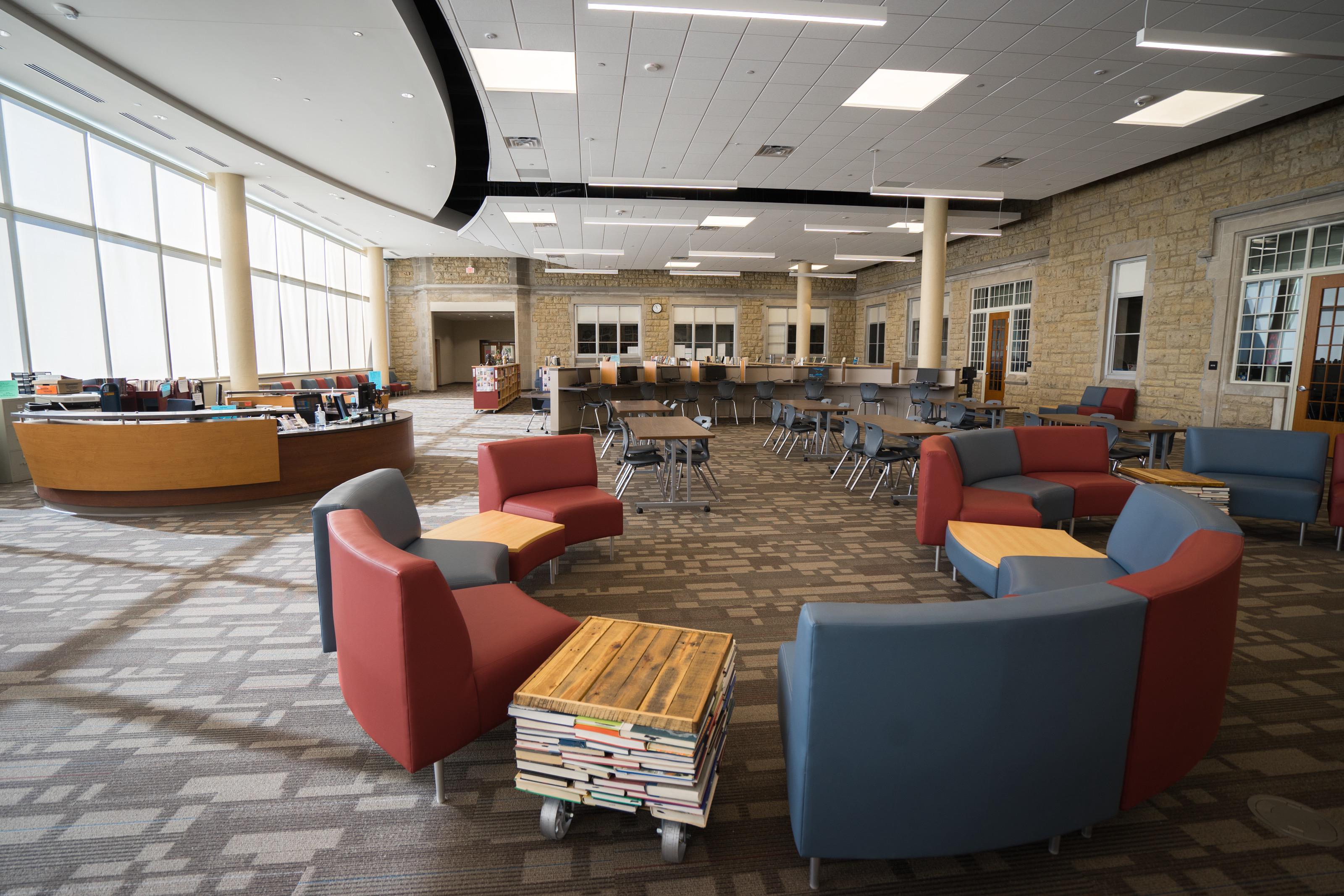 Dubuque Senior High School | Wold Architects & Engineers
