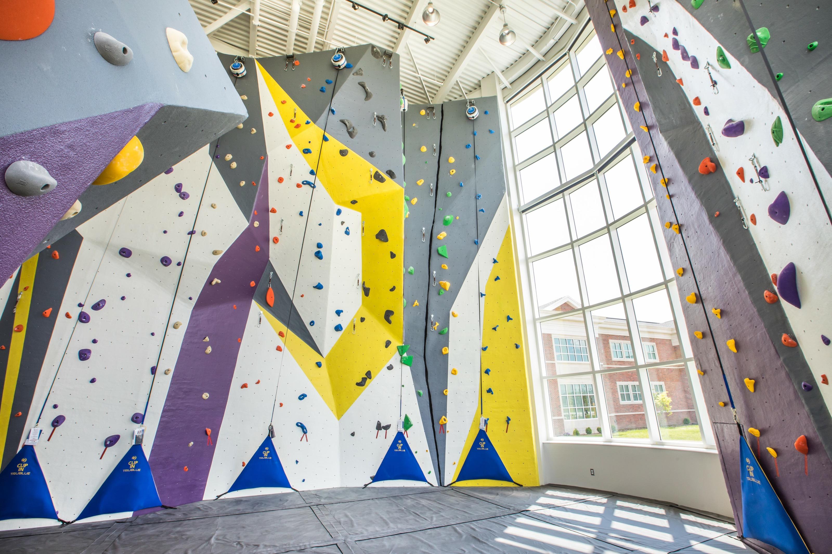 Marc L. Burnett Student Recreation &… | Wold Architects & Engineers